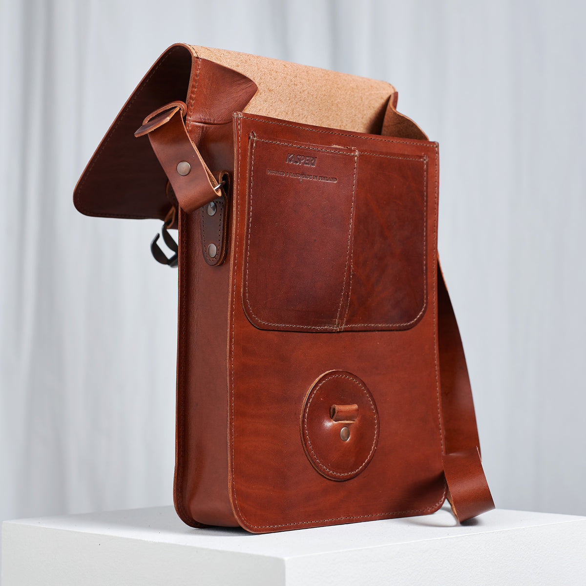 The Kasperi A4 – Leather Field Satchel – Crafted in Finland – KASPERI